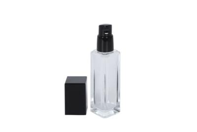 China 30ml lege Duidelijke Vierkante van de de Essentiefles van de Glasemulsie Kosmetische de Stichtingsfles Te koop