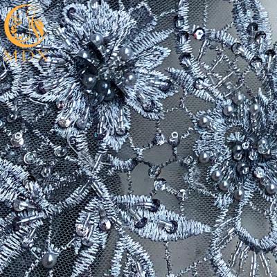 Cina Grey Lace Fabric Mesh Embroidered su misura alla moda ha bordato il tessuto nuziale in vendita