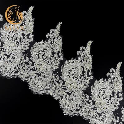 Cina Tricottare bordato merletta la larghezza fatta a mano del poliestere 135cm della disposizione 20% per il vestito in vendita