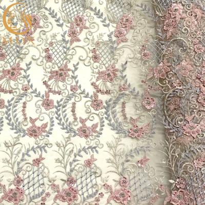 Cina Tessuto alla moda Mesh Embroidery By The Yard del pizzo di applique in vendita