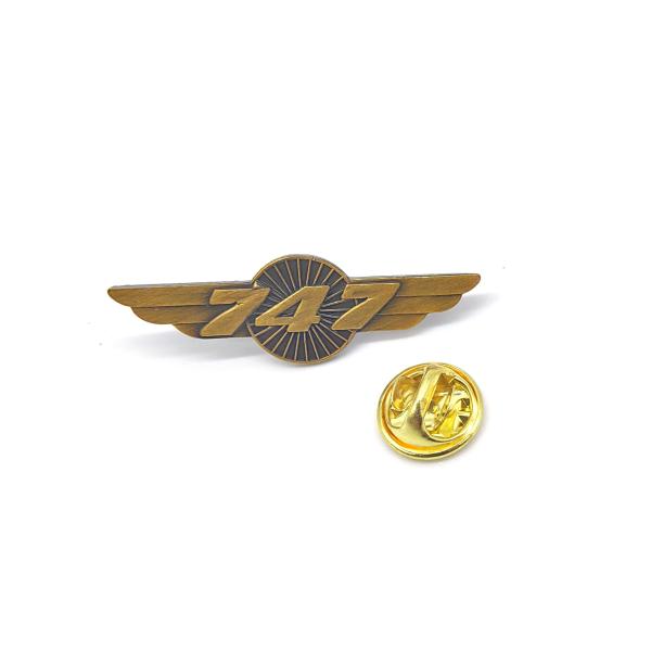 Quality 747 Winged Brooch Accessories Customizable Commercial Pilot Wings Pin for sale