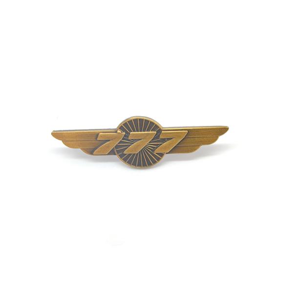 Quality Antique Bronze Brooch Accessories 777 Pilot Memorabilia Angel Wing Brooch for sale