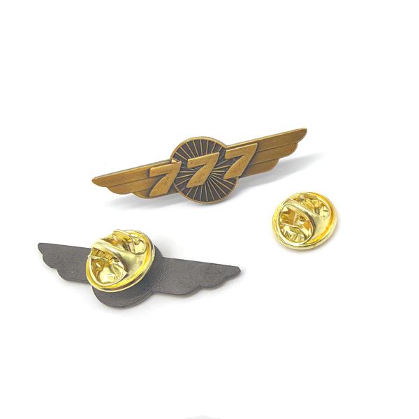 Quality Antique Bronze Brooch Accessories 777 Pilot Memorabilia Angel Wing Brooch for sale