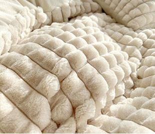 Cina 320 grammi Piumaggio morbido Piumaggio corallino Piumaggio caldo Piumaggio caldo Piumaggio caldo in vendita