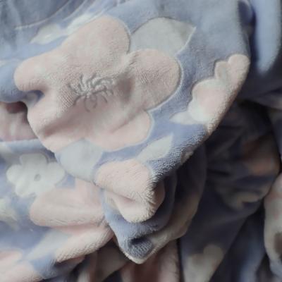 Cina Copertina di velluto di corallo di poliestere doppio lato di pelliccia finta Letto lancia copertina fantasma in vendita