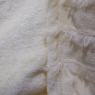 Cina Set di coperte calde invernali con stile di poliestere con asciugatura rapida in vendita