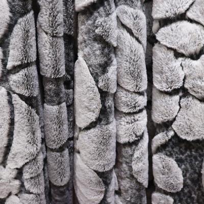 China Durable Coral Flannel Throw Blanket Minky Heated Throw Carved Polyester Blankets for sale