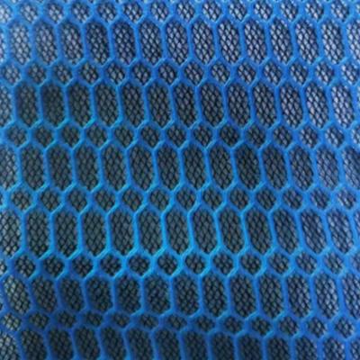 China Material de malla 3D gris de 3 mm de 100% de malla de poliéster Tejido absorbente de humedad en venta