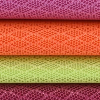China 200×200 280gm 3D Spacer Mesh Polyester Athletic Mesh Stof voor het verbeteren van de esthetiek Te koop