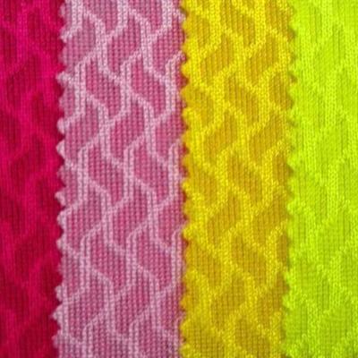 Cina 320 grammi Tessuto a maglia di poliestere resistente all' acqua Tessuto a maglia a maglia a maglia a maglia da 57 a 68 pollici in vendita
