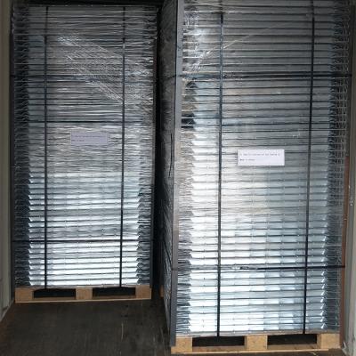 China Customizable Height Wire Mesh Decking for Selective Racking Organization for sale