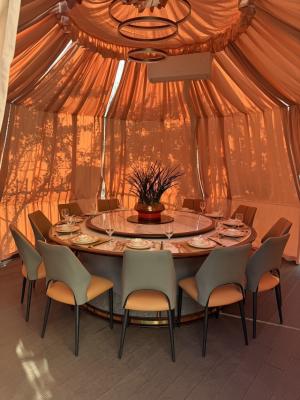 Cina Buona Qualità Outdoor Hotel Resort Pc Leisure Round Glamping Sunscreen Double Dome House Tent in vendita