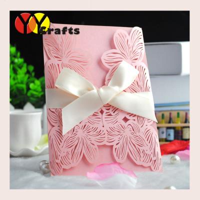 中国 結婚式および 3d 花のレースのハンドメイドの招待カードをとの切る党装飾レーザーは囲みます 販売のため