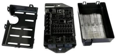 China Fuel Cell Low Voltage Fuse Box 26 Fuses 8 Relays PA6+GF15 Automotive Grade IP54 for sale