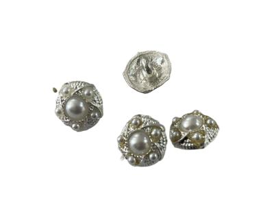 Cina Brillante pieno amichevole di Eco dei bottoni di camicia di ZAZZERA della perla naturale con lo stinco del metallo in vendita