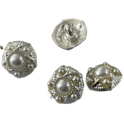 Cina Uso dei bottoni di camicia di ZAZZERA dello stinco del metallo della perla per gli accessori di cucito di DIY in vendita