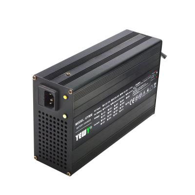 Cina caricabatteria universale astuto del caricatore 900w del carretto di golf di 48v 36v 24v 12v in vendita