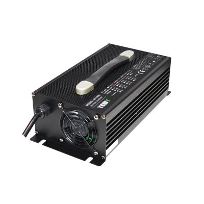 Cina CA di 24V 35A al portatile versatile del caricatore del pacchetto della batteria di CC LiFePO4 in vendita