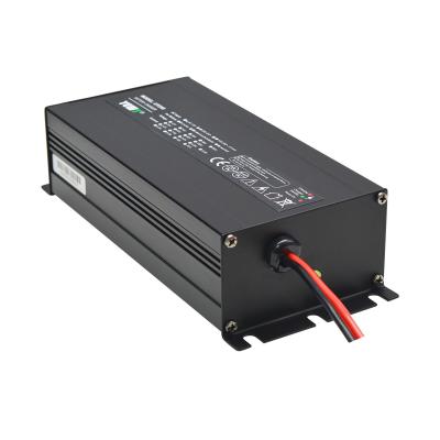 Cina protezione impermeabile di sovracorrente del caricabatteria del fuco del litio di 12V 10A in vendita