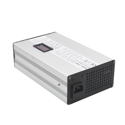 Cina Caricabatteria astuto di Bluetooth: Caricatore automatico della batteria al piombo con la comunicazione RS485 in vendita