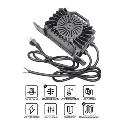 Cina Smart 24V 30A Waterproof Battery Charger Portable With XLR Connector in vendita