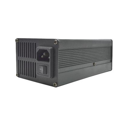 Cina 20A acido al piombo/caricabatteria del carretto di golf batteria di Lifepo4/Li-ion 12V in vendita