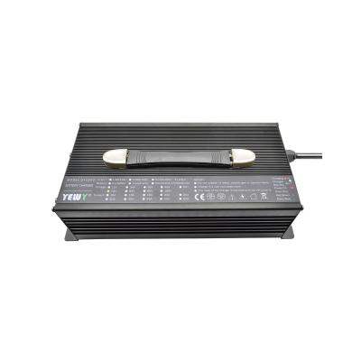Cina 48V 25A Lithium Ion Bluetooth Battery Charger Multi Functional High Durability in vendita