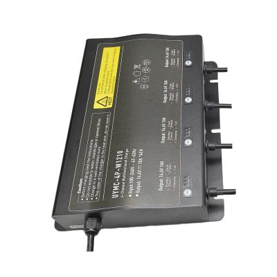 China DC12V Multi-functiona 4 Channel Portable Battery Charger Lifepo4 Lead Acid Lithium Battery Charger for sale