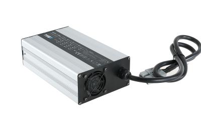 Cina 900W 3 fasi LED caricabatterie moto 60v 72v Uscita in doppio nero/argento in vendita
