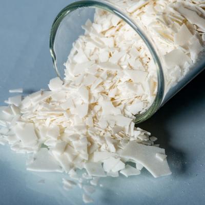 Cina Uno stabilizzatore del pacchetto per il PVC convoglia lo stabilizzatore bianco del cavo del fiocco in vendita