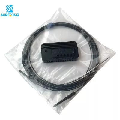 China Fiber Optic Sensor Omron E32-T24E Fiber Optic Sensor Through-Beam M4 Threaded Fiber Head for sale