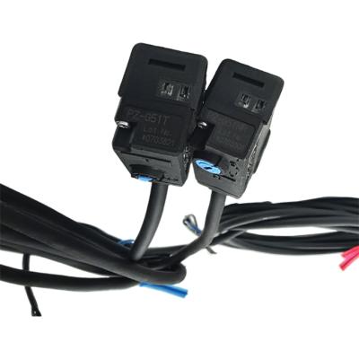 China KEYENCE PZ-G51N Strong Light Type Photoelectric Sensor Square Penetration Cable for sale