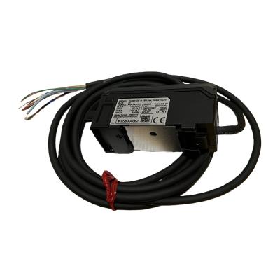 China KEYENCE 100% New and Original IL-1000 IL-1550 IL-1050 Laser Displacement Sensor DIN Rail for sale