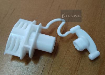 Cina I cappucci del sacchetto degli alimenti per bambini della sicurezza torcono fuori da stile con la dimensione di esterno di 0.8*0.6cm in vendita