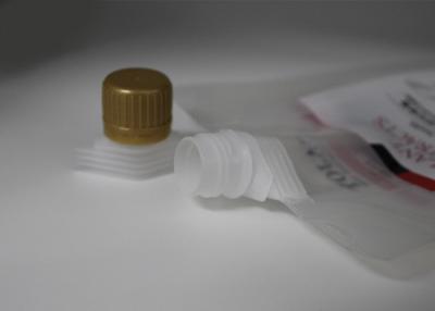 Cina La plastica della prova di corrosione del PE versa i cappucci del becco per la borsa del pacchetto del pulitore di vetro dell'automobile in vendita