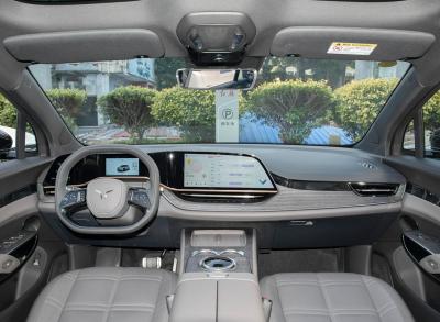Cina 202/253 KW Motor Hongqi Limousine Auto elettrica con velocità massima di 200 Km/h e lunghezza di 4925mm in vendita