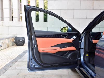 Cina 2025 BYD Veicolo elettrico Sigillo EV Smart Modello 650KM Long Range 80,64kWh Batteria Fast Charging Hot Sell con tetto solare in vendita