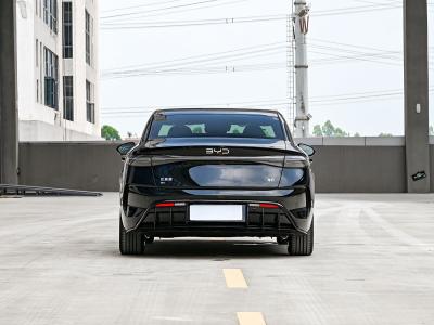 Cina 2025 BYD EV Car Seal AWD Performance Long Range 600KM Fast Charging Electric Car Quattro ruote motrici Veicolo elettrico con tetto solare in vendita