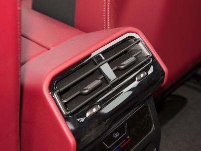 Cina 2025 BMW I5 Luxury Electric Cars Buone prestazioni xDrive Long Range 651KM Fast Charging EV Nuovo modello di berlina con tetto solare BMW Serie 5 in vendita
