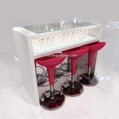 China glass cosmetic display showcase for sale in shopping mall for sale