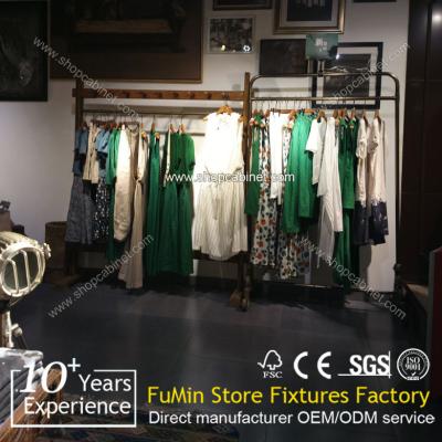 China Modern Beauty Garments Display Stand Design for sale