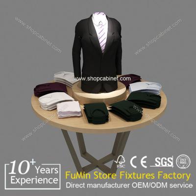 China Store Retail Clothes/Garment Pallet Display Stand with Hooks for sale