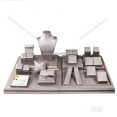 China Super quality best selling baking paint  jewelry  props for sale