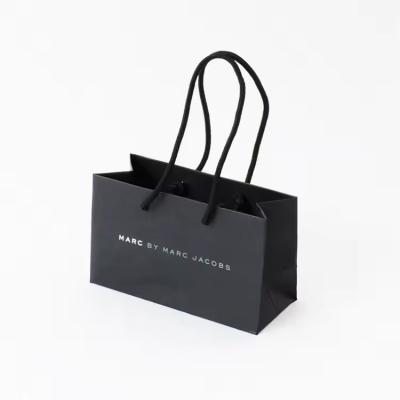 Cina Sacchetti regalo rosa personalizzati per le vacanze Effetto 3D Kraft Sacchetti da shopping Logo personalizzato in vendita