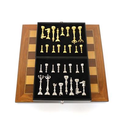 China Professional Zinc-Alloy Metal Chess Set with Foldable Design and Customized Logo Chessboard for Adults and Kids for sale