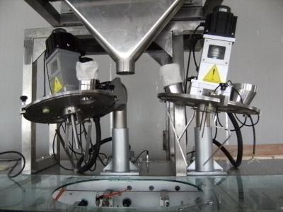 Cina Macchina imballatrice del sacchetto della chiusura lampo di Doypack/macchina di rifornimento stante del sacchetto in vendita