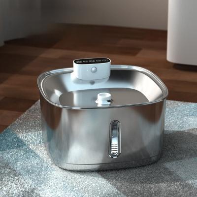 Cina Dispensatore di acqua in ceramica per animali domestici di grande capacità Controllo odore resistente ai batteri in vendita