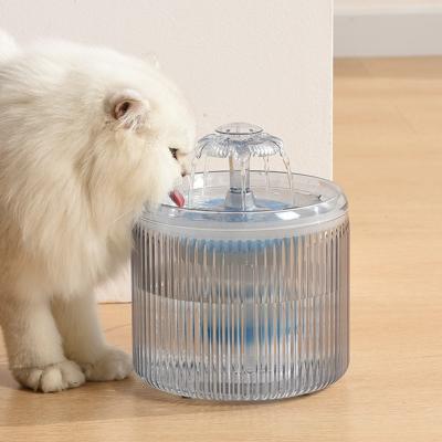 Cina Dispensatori di acqua per animali domestici a base antiscivolo, con vaschetta di riempimento automatico, certificati Energy Star in vendita