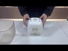 Dispenser automatico di cibo secco in plastica per cani e gatti