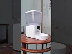 Scheduled Smart Automatic Pet Feeder , APP Control Cat Food Auto Feeder With Camera
